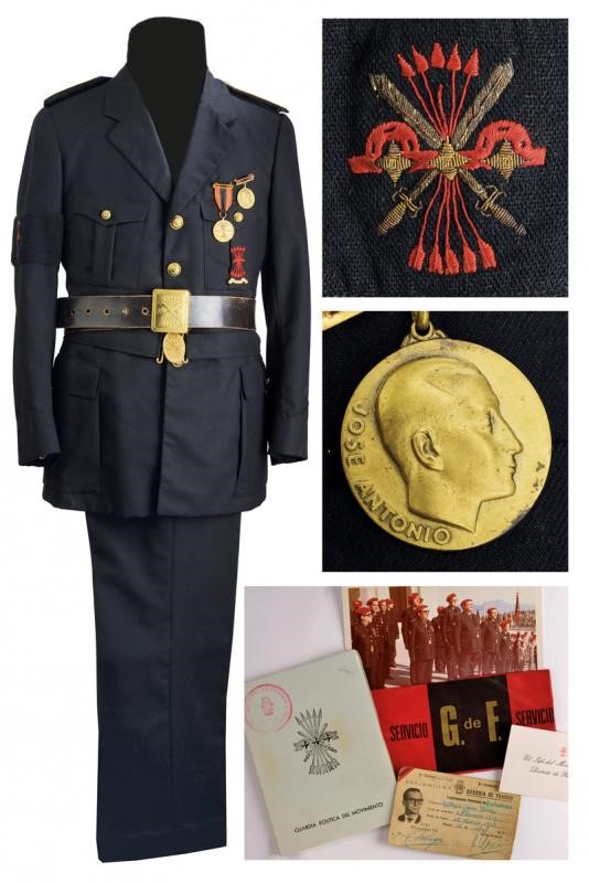 A uniform of the Guard of Franco third quarter of the 20th Century ...
