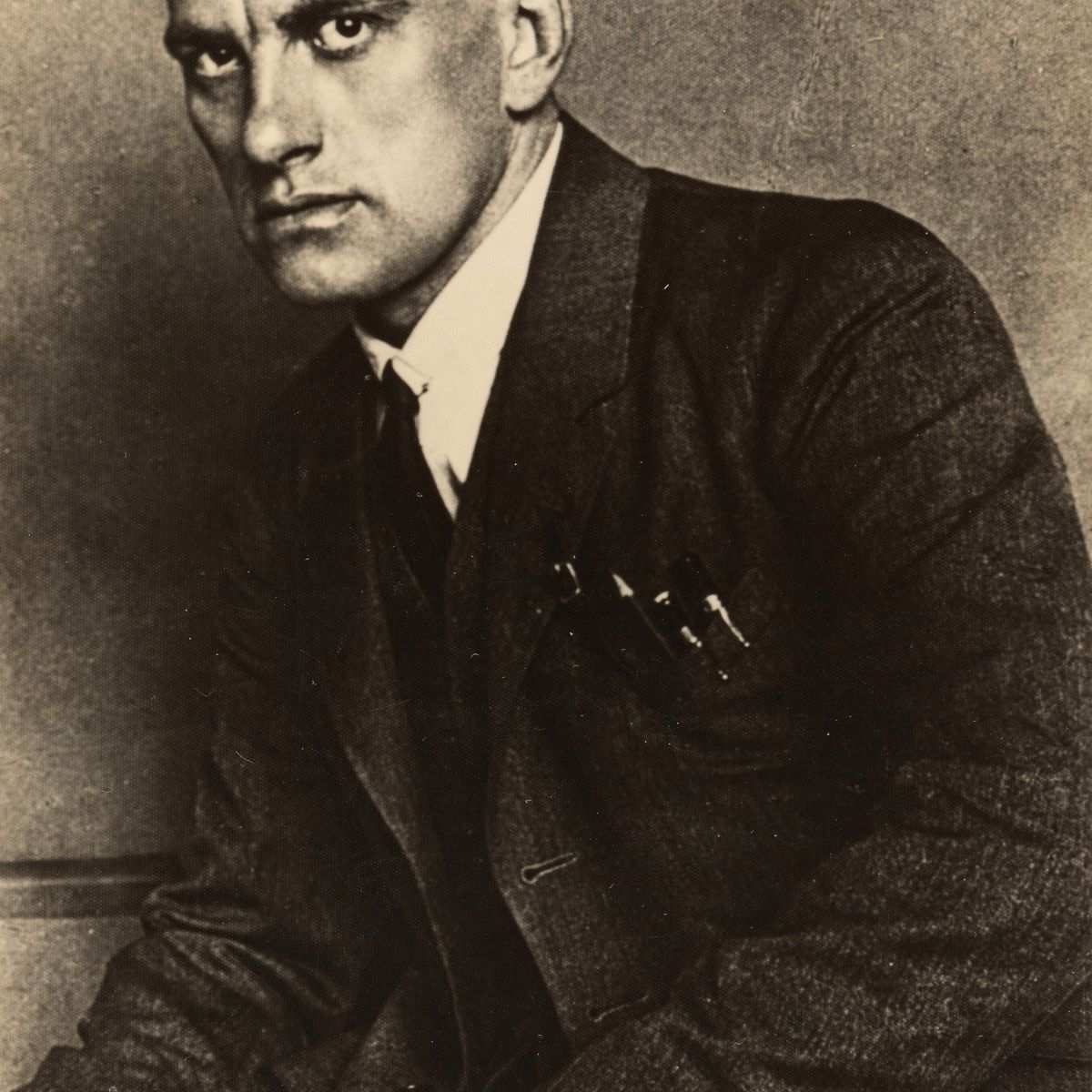 Alexander Rodchenko - Portrait of Vladimir Mayakovsky 1924 | Fotografia ...