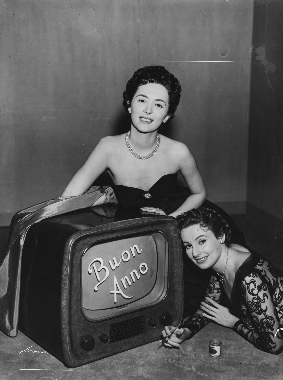 Elio Luxardo - Marisa Borroni e Fulvia Colombo 1953 | Fotografia: Under ...