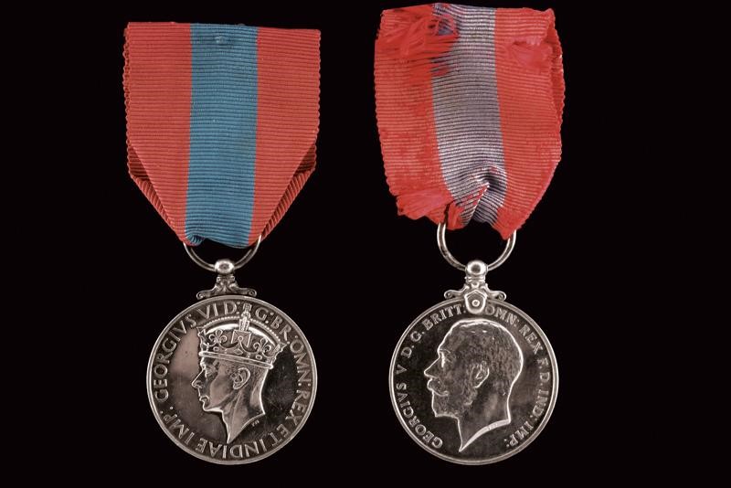 Imperial Service Medal mid-20th Century | Rare and Fine Antique Arms ...
