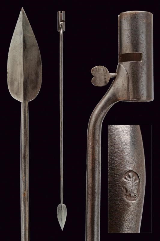 A rare bayonet for the Crespi Infantry gun late 18th Century | Rare and ...