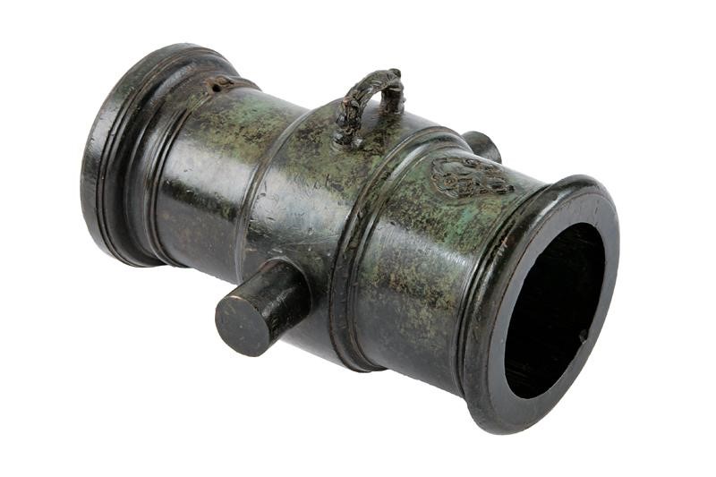 A beautiful and rare mortar with coat of arms - Europe | Rare and Fine ...