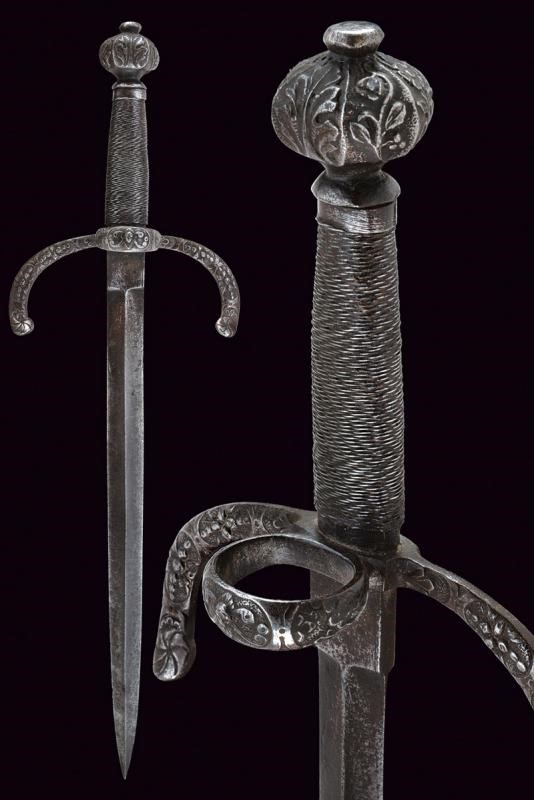 A fine chiseled left-hand dagger 1600 - 1620 | Rare and Fine Antique ...