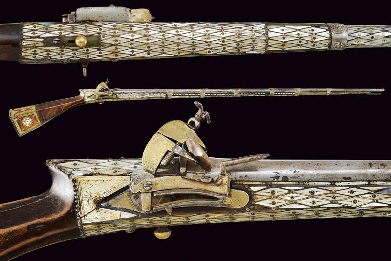 Importante tufenk del tipo "Boyliya" alla micheletta Fine XVIII inizio ...