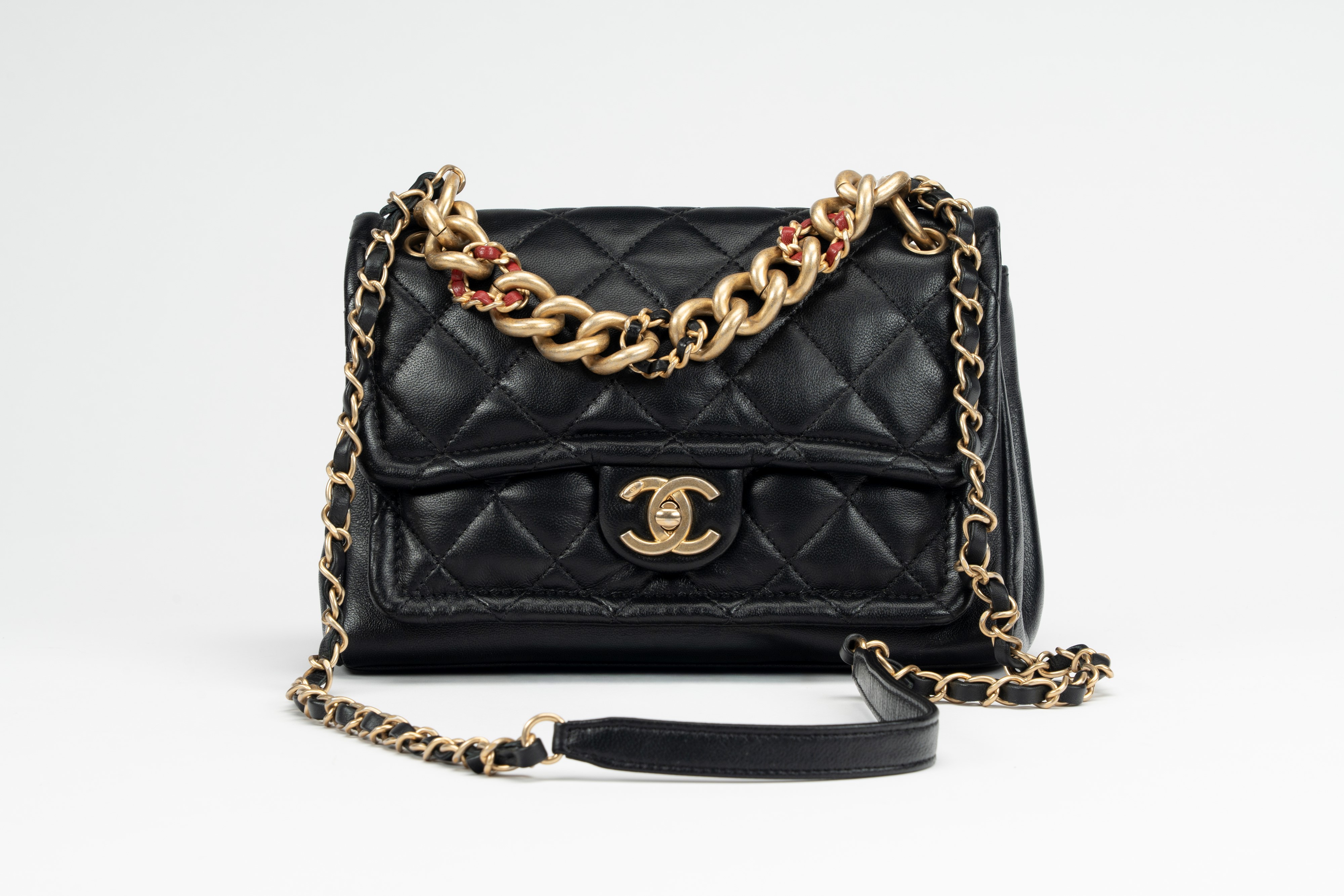 Chanel - Bag 2019 | Luxury Fashion | Finarte, casa d'aste