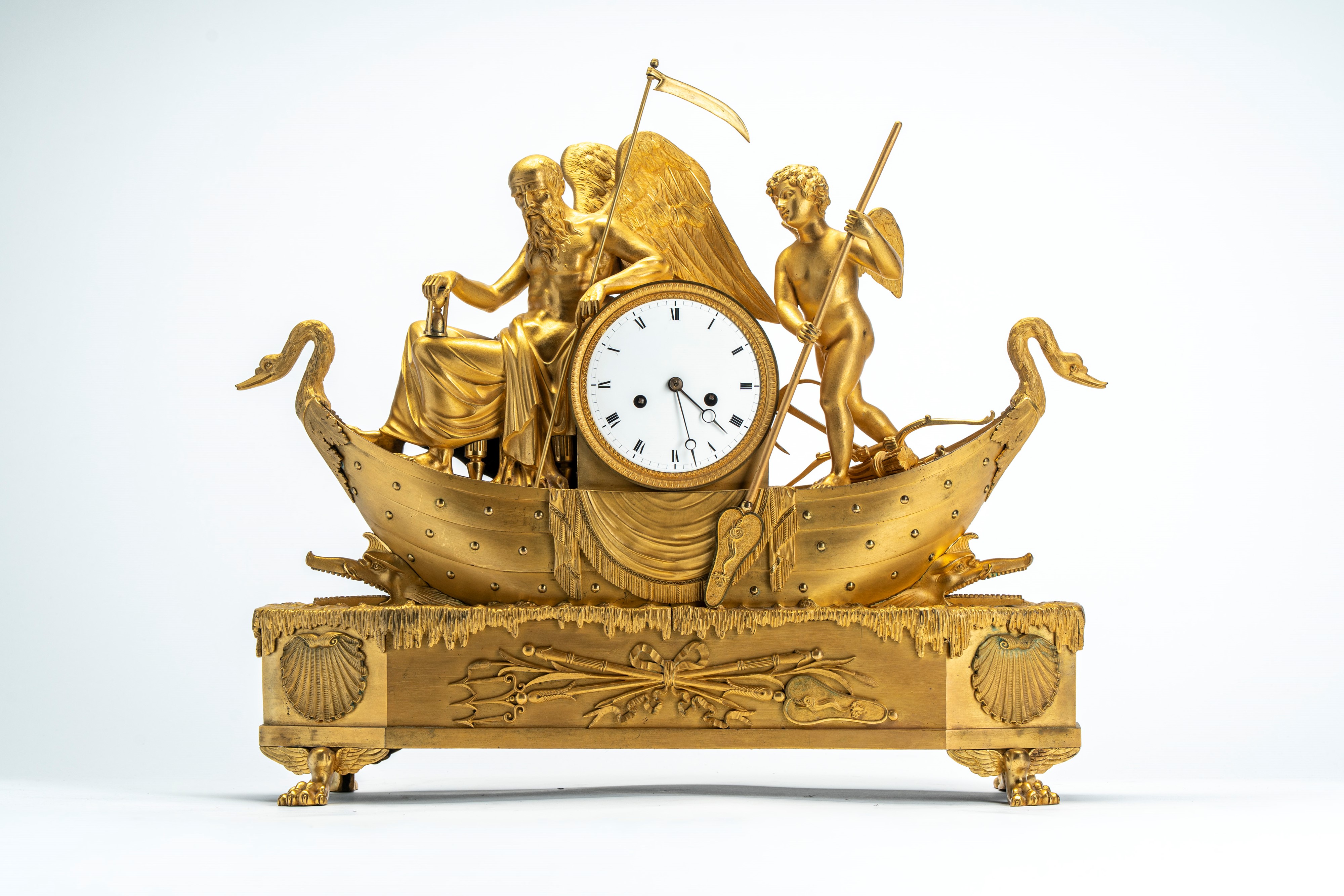 Pendola “L’Amour faisant passer le Temps” in bronzo dorato, da un ...