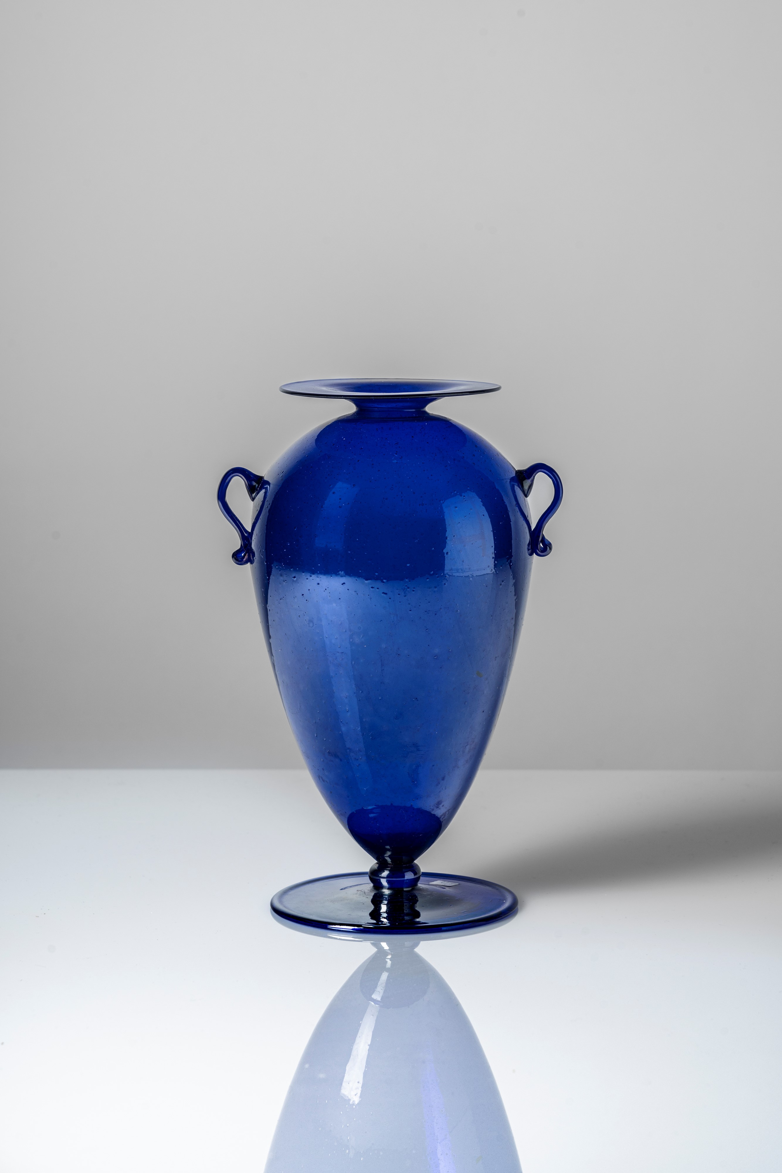 Pauly & C. - C.V.M. - Cobalt blue vase 1935 circa | Design Heritage ...