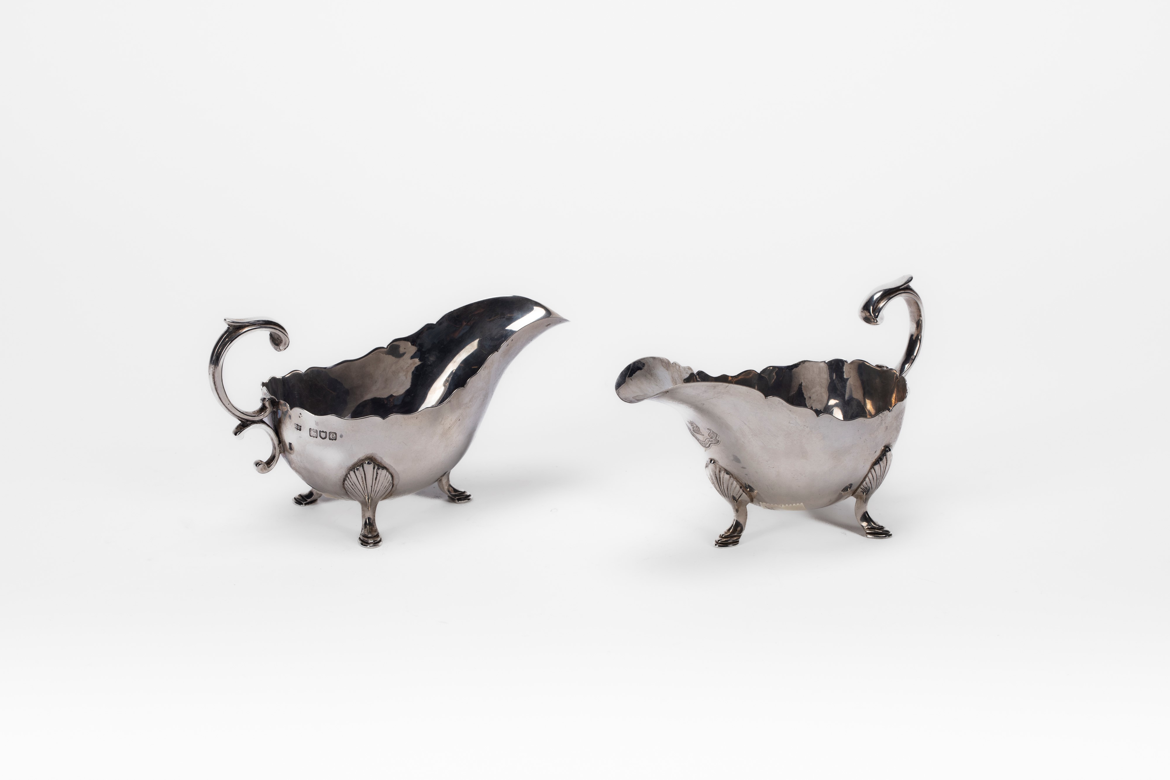 Robert Pringle & Sons - Pair of gravy boats London, 1900 | Antique and ...