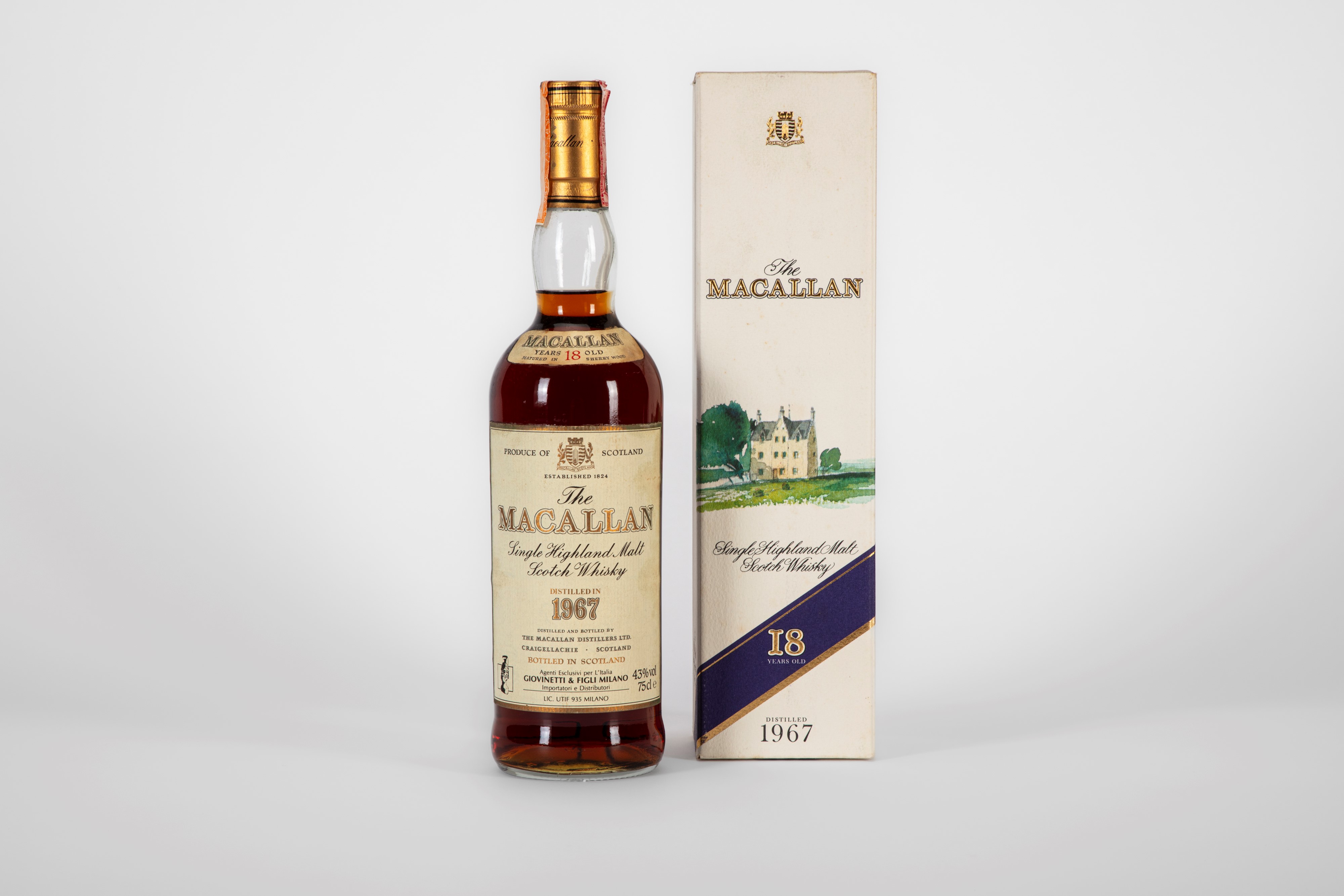 Scozia - The Macallan 18 Years Old Sherry Oak Single Malt Scotch Whisky ...