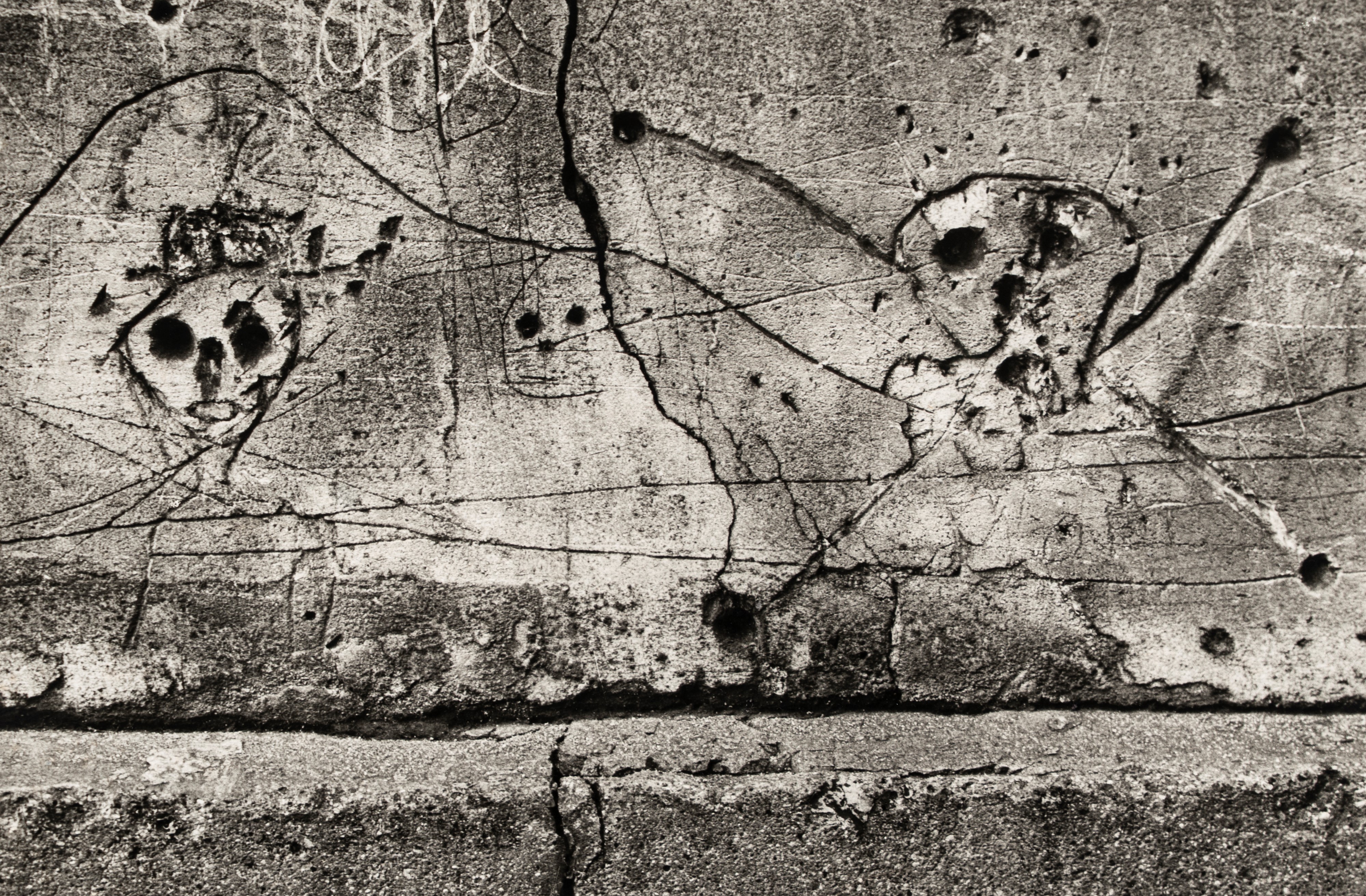 Brassaï (Gyula Halasz) - Graffiti 1930s | International Photographs ...