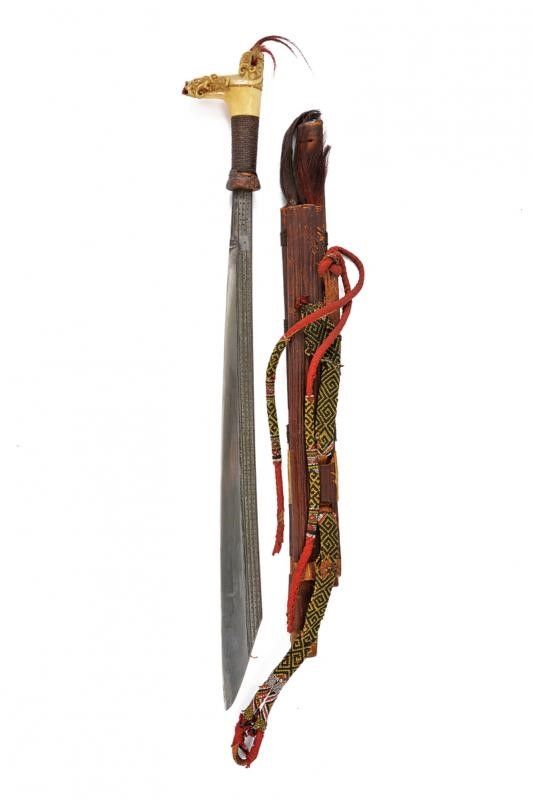 A Mandau / malat / Parang ilang of the Dusun | Rare and Fine Antique ...