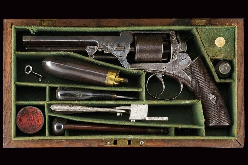 Revolver a luminello sul tipo Tranter di Roberts & Co. in cassetta ...