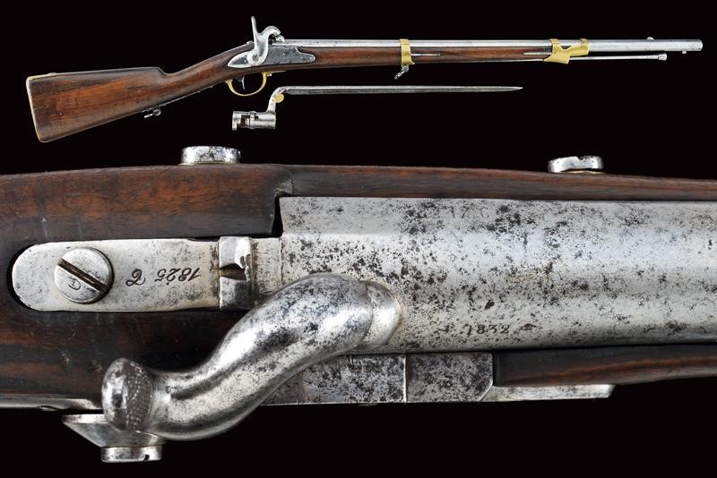 Moschetto a luminello da gendarmeria Mod. 1825T con baionetta Met√† del ...